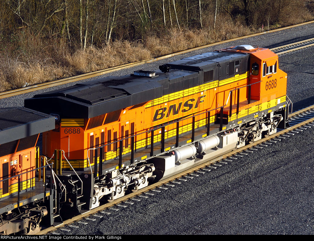 BNSF 6688